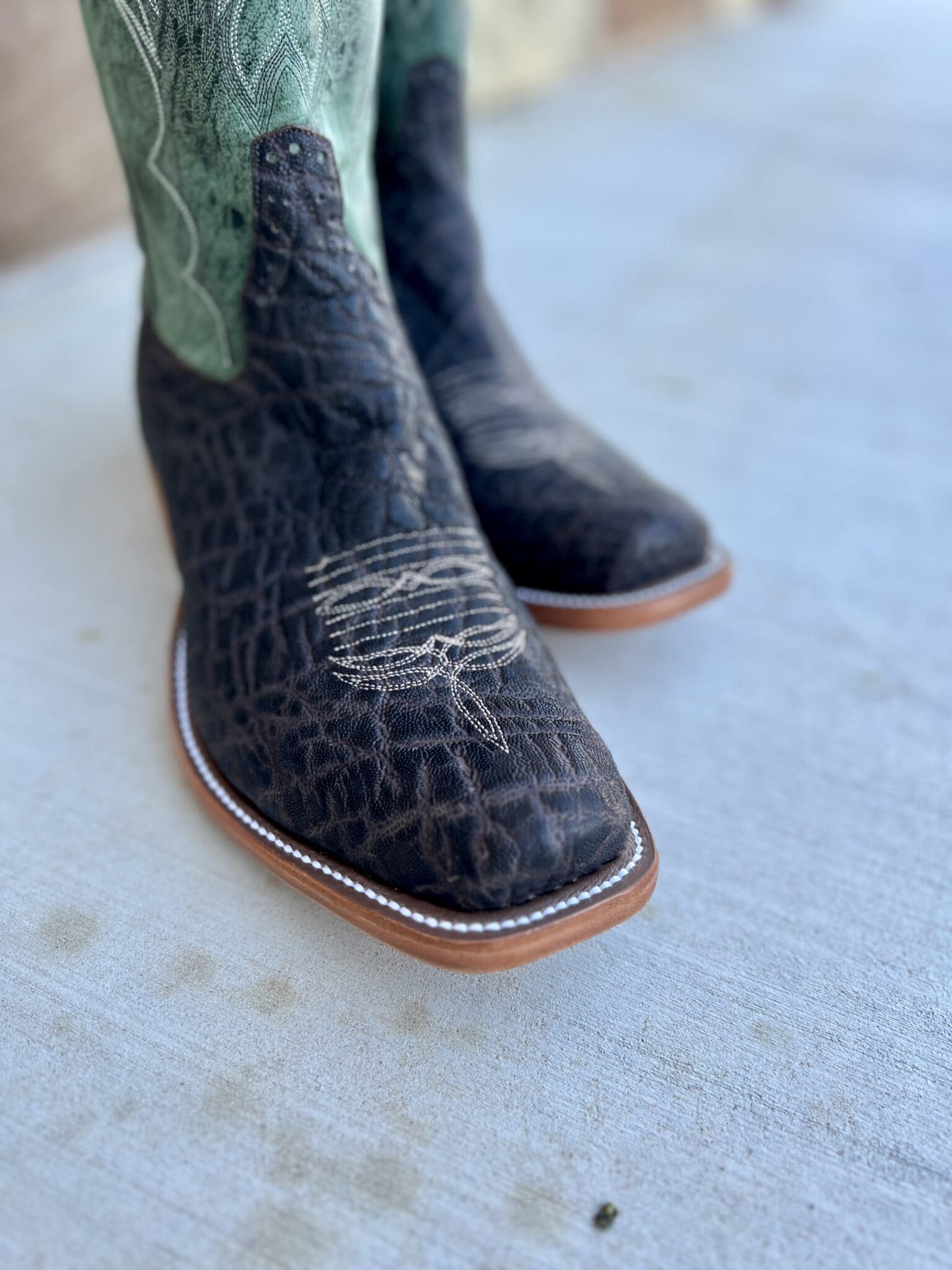 Rios of Mercedes Men's Chocolate Elephant Boot - Saddle Rags