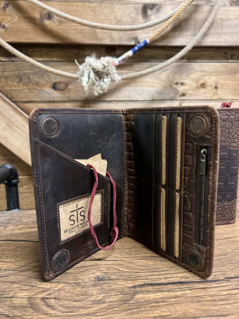 STS Catalina Croc Magnetic Bifold Wallet - Saddle Rags