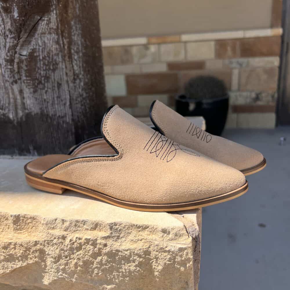 Agave Sky Adaire Toe Bug Mule - Sand - Saddle Rags