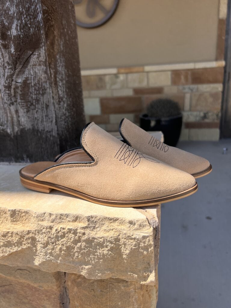 Agave Sky Adaire Toe Bug Mule - Sand - Saddle Rags