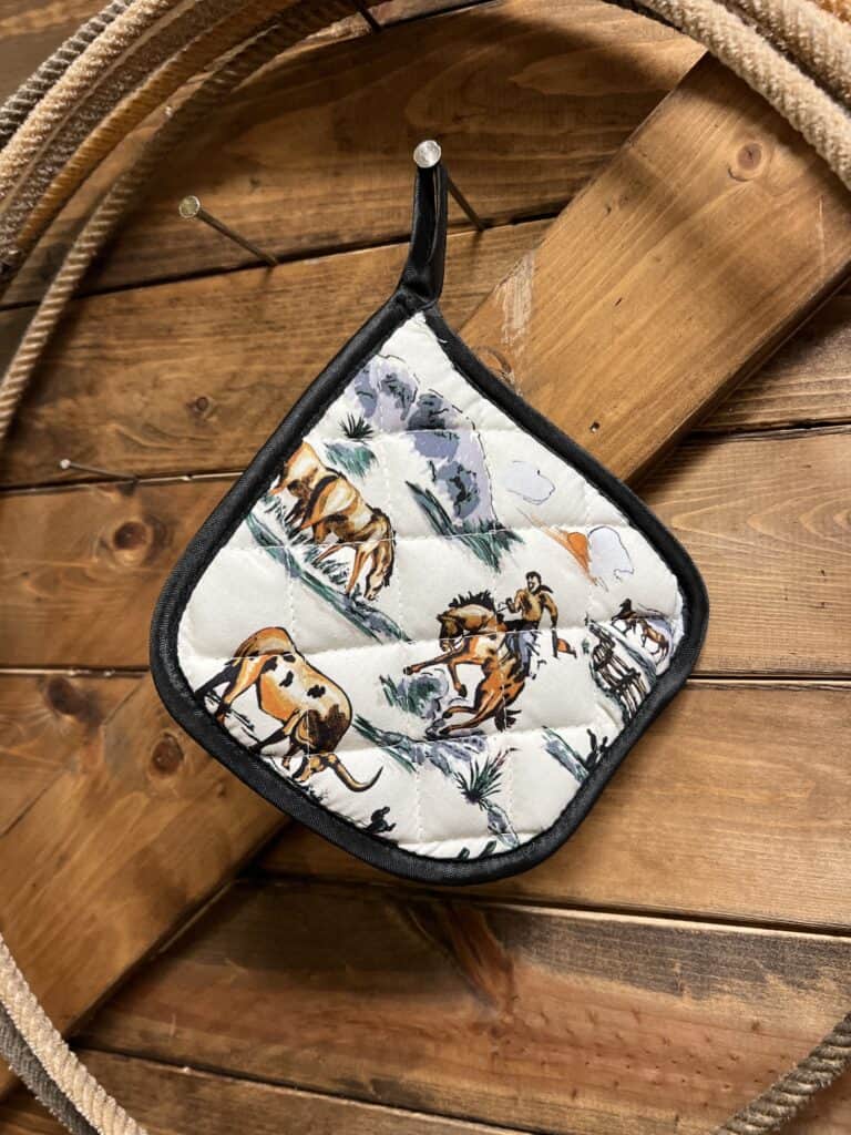 Ranch Life Pot Holder - Duffle Bag - Saddle Rags
